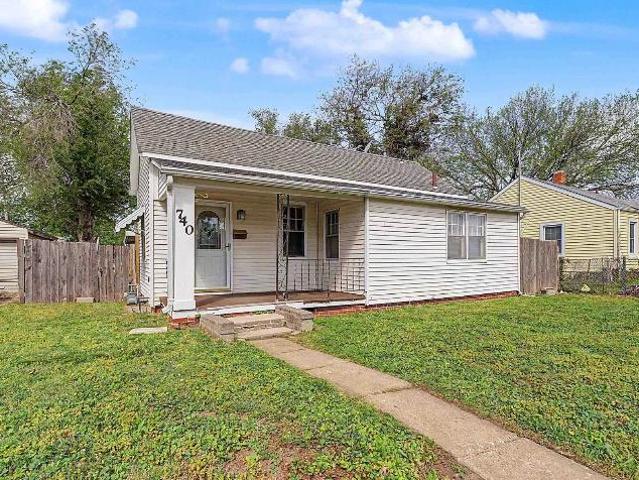 3 Br, 1 bath, Single Family 740 Merrill St