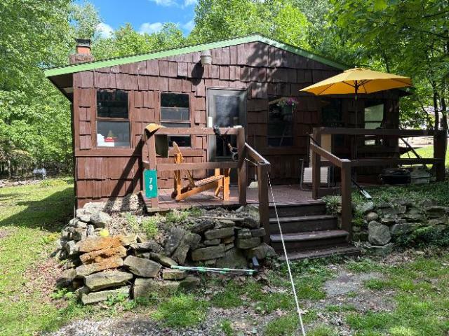 3 Br, 1 bath, Single Family 79 Spruce Peak Road