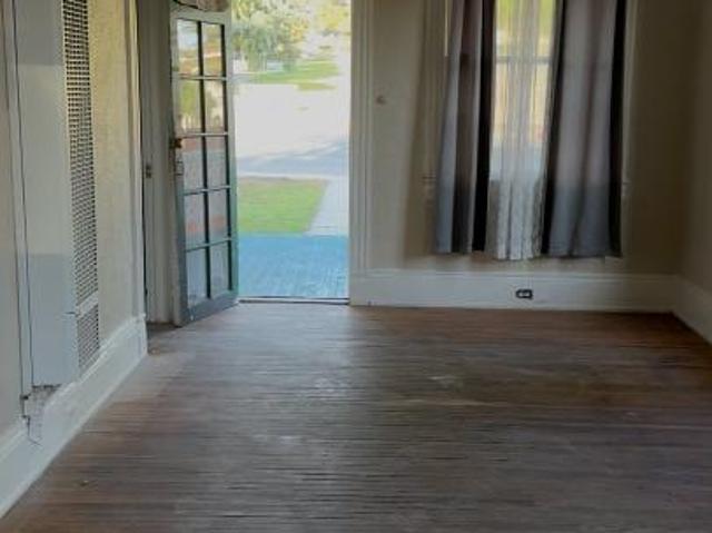 3 Br, 1 bath, Single Family 7047 Painter Ave