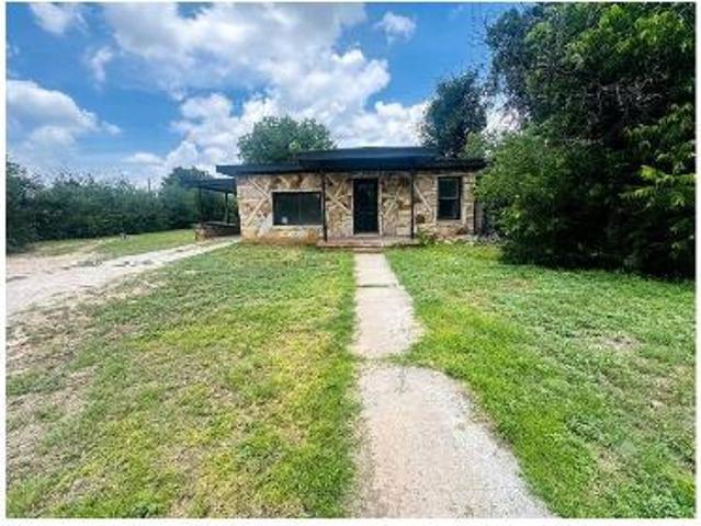 3 Br, 1 bath, Single Family 704 E 19th St