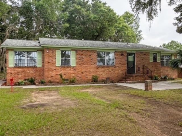 3 Br, 1 bath, Single Family 70 First Coleman Road
