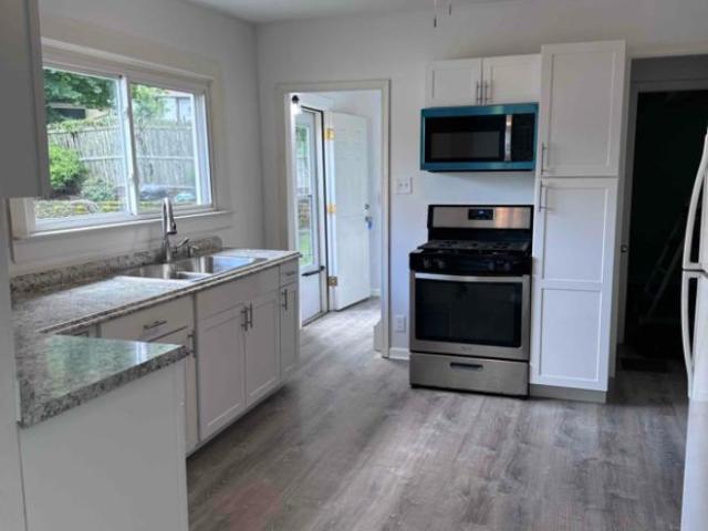 3 Br, 1 bath, Single Family 712 Glen Rd