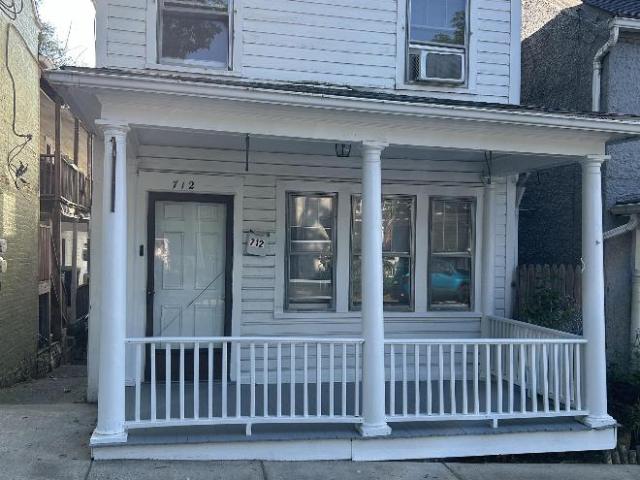 3 Br, 1 bath, Single Family 712 S Cameron St