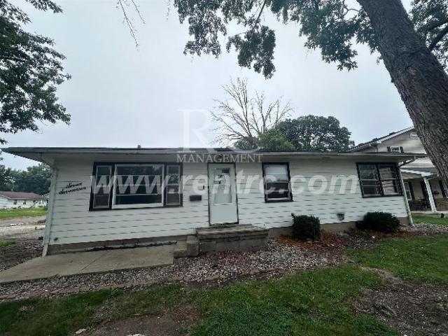 3 Br, 1 bath, Single Family 717 Columbia