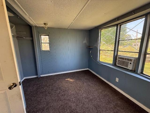 3 Br, 1 bath, Single Family 8410 Hawkinsville Road
