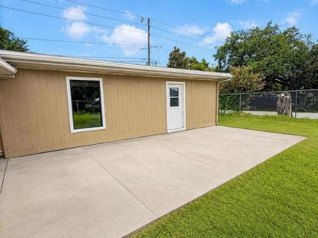 3 Br, 1 bath, Single Family 803 4th St