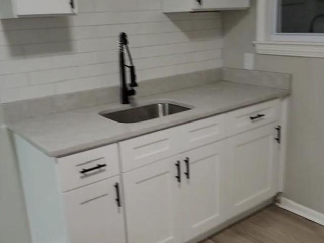 3 Br, 1 bath, Single Family 8015 Theota Ave
