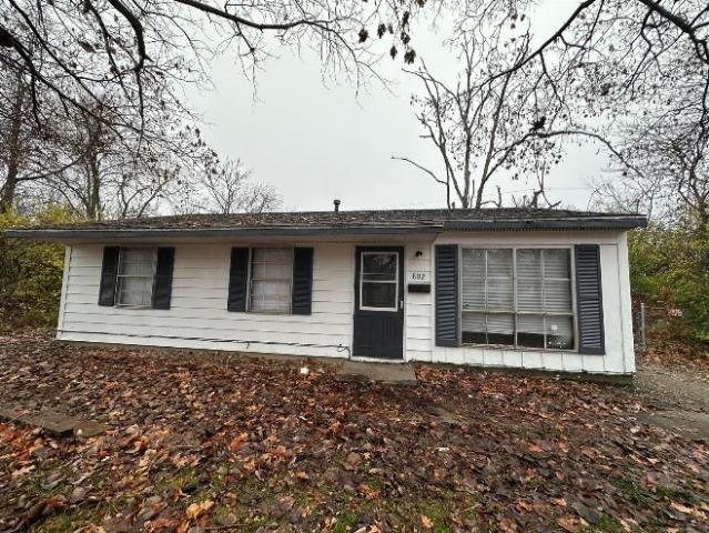 3 Br, 1 bath, Single Family 802 Knollcrest