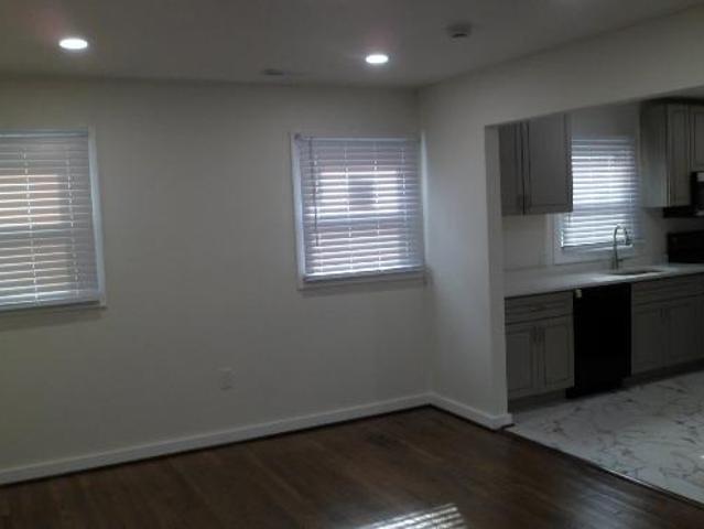3 Br, 1 bath, Single Family 807 Mckensie Street