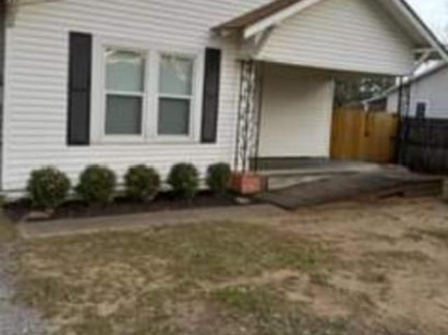 3 Br, 1 bath, Single Family 805 Chestnut St