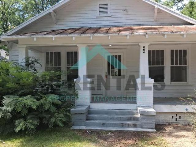 3 Br, 1 bath, Single Family 806 Long Ave