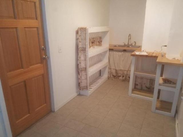 3 Br, 1 bath, Single Family 808 Carter St