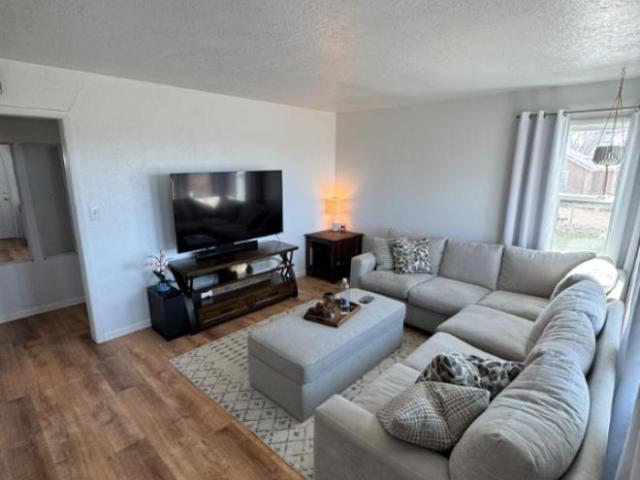 3 Br, 1 bath, Single Family 808 N J St