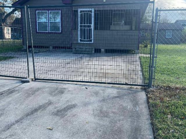 3 Br, 1 bath, Single Family 809 4th Ave N