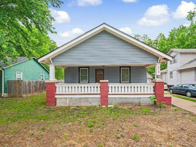 3 Br, 1 bath, Single Family 813 W Elm St