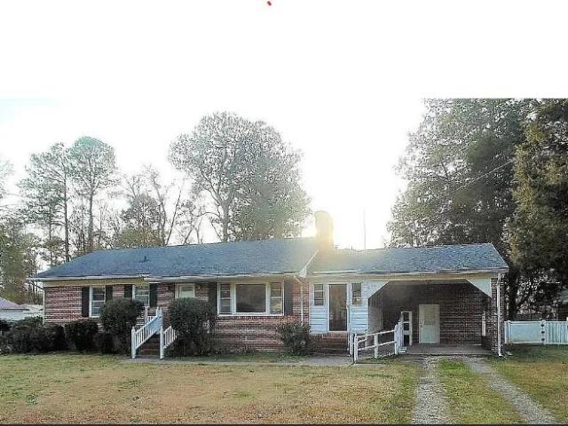 3 Br, 1 bath, Single Family 810 S Commerce St