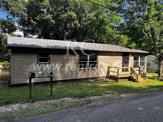 3 Br, 1 bath, Single Family 815 Griffin
