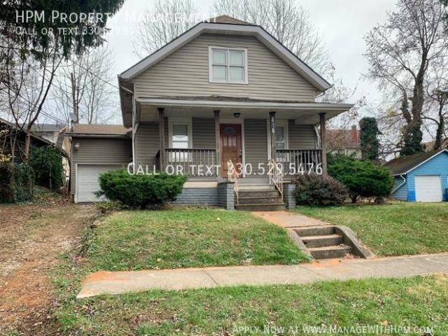 3 Br, 1 bath, Single Family 816 Cody Ct Nw