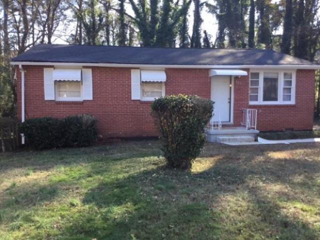 3 Br, 1 bath, Single Family 829 Sandy Creek Drive Northwest
