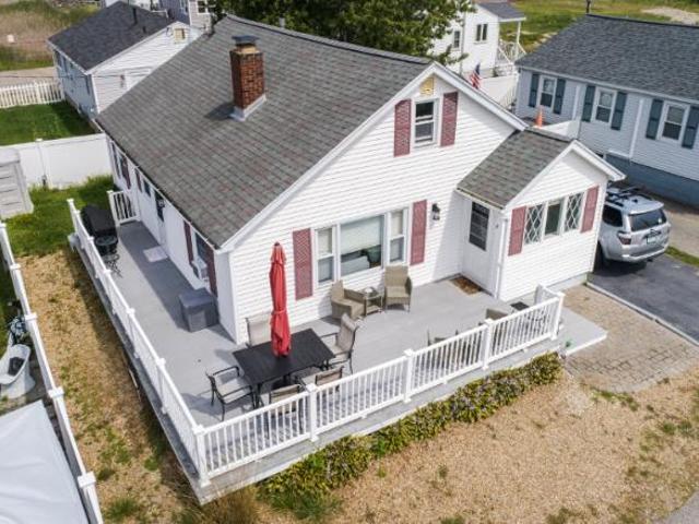 3 Br, 1 bath, Single Family 8 Bittersweet Lane