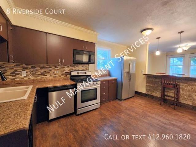 3 Br, 1 bath, Single Family 8 Riverside Court
