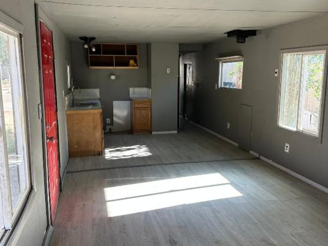 3 Br, 1 bath, Single Family 951 N Auburn Ave