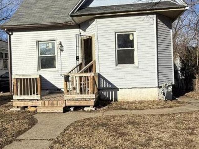 3 Br, 1 bath, Single Family 968 W View St