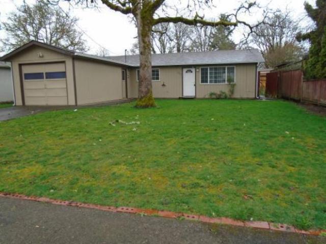 3 Br, 1 bath, Single Family 975 N 4th Street
