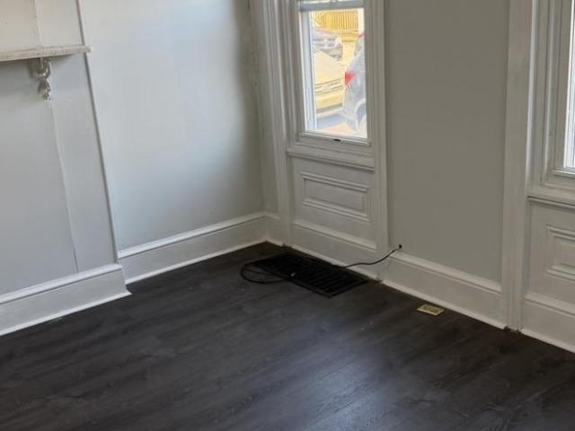 3 Br, 1 bath, Single Family 923 Green St