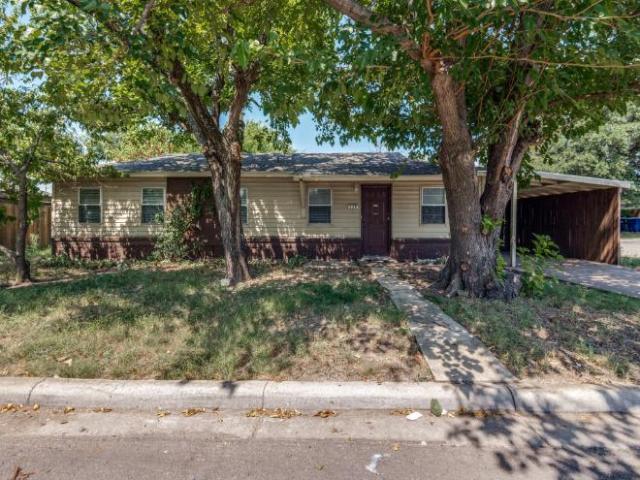 3 Br, 1 bath, Single Family 9311 Oakland Drive