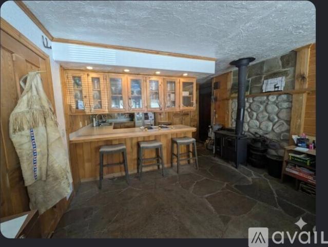 3 BR, 1 BA Apartment Colorado St E, Unit 0, McCall, ID 83638