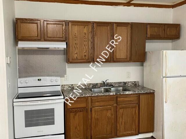 3 BR, 1 BA Apartment S7559 US 12, North Freedom, WI 53951