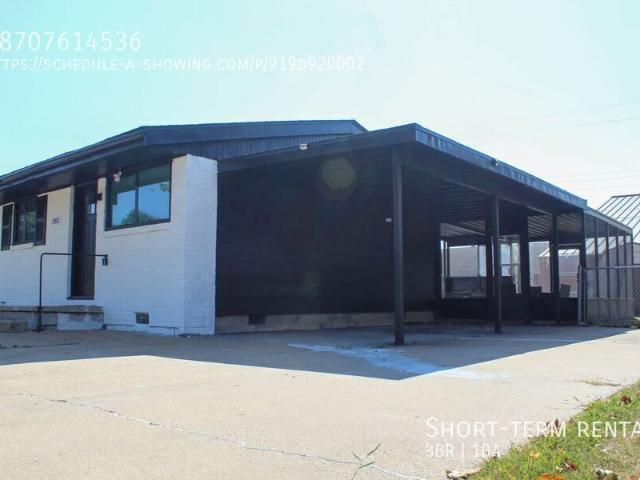 3 BR, 1 BA Apartment Short term rental, Jonesboro, AR 72401