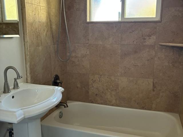 3 BR, 1 BA Apartment 144 Stephen Avenue, Auburn, CA 95603