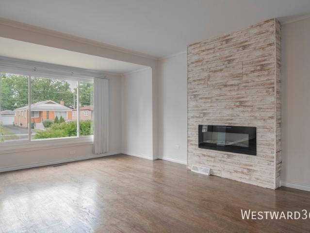 3 BR, 1 BA Apartment 14537 University Ave, Dolton, IL 60419