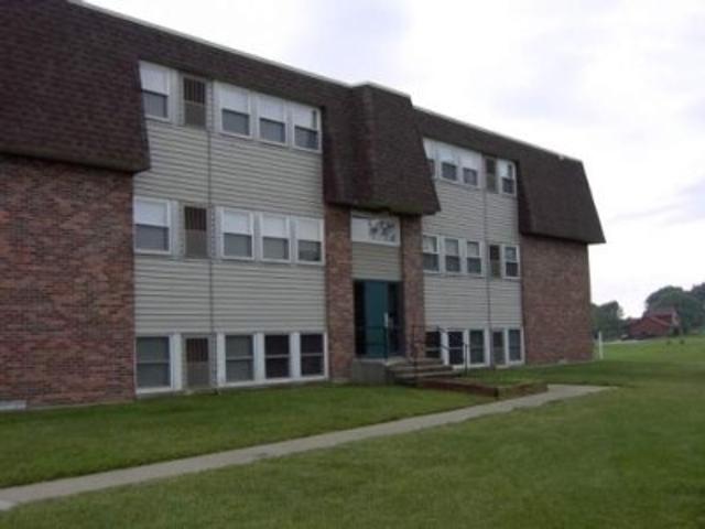 3 BR, 1 BA Apartment 145 Autumn Ridge Lane, Vincennes, IN 47591
