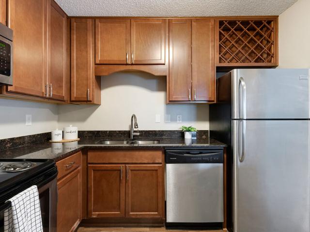 3 BR, 1 BA Apartment 14600 Shannon Parkway Unit 145507R, Rosemount, MN 55068