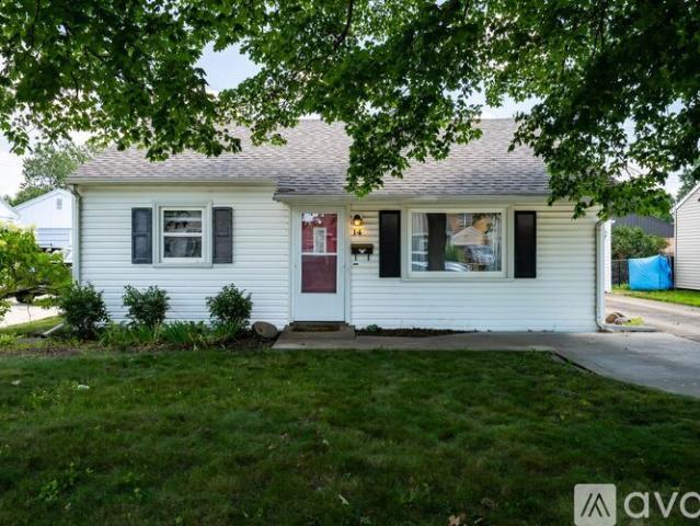 3 BR, 1 BA Apartment 14 Ryan Drive, Bloomington, IL 61701