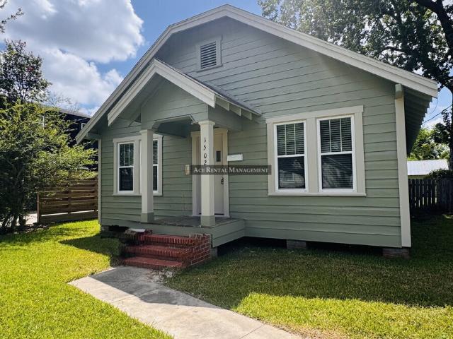 3 BR, 1 BA Apartment 1502 Dallas Street, Port Neches, TX 77651