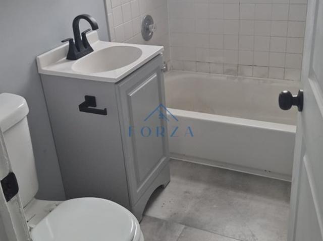 3 BR, 1 BA Apartment 1515 S Millard Ave, Chicago, IL 60623