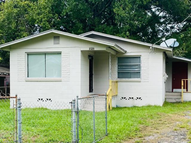 3 BR, 1 BA Apartment 1523 West 29th St, Jacksonville, FL 32209