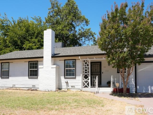 3 BR, 1 BA Apartment 1531 West Mendocino Avenue, Stockton, CA 95204