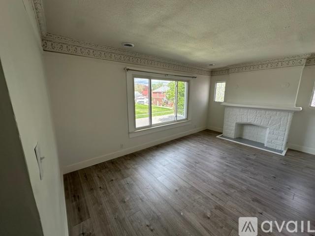 3 BR, 1 BA Apartment 15328 Coyle St, Detroit, MI 48227