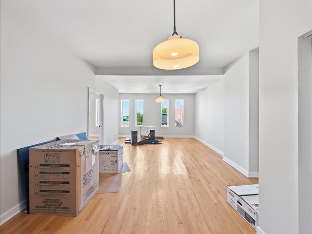 3 BR, 1 BA Apartment 1538 North Milwaukee Avenue, Chicago, IL 60622