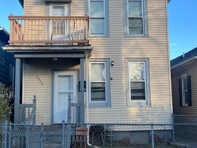 3 BR, 1 BA Apartment 1552 South 3rd Street, Milwaukee, WI 53204