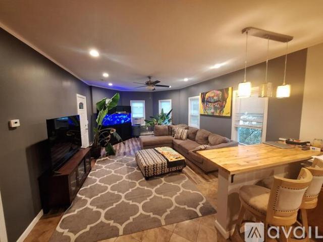3 BR, 1 BA Apartment 15 5th St, Unit 3, Webster, MA 01570