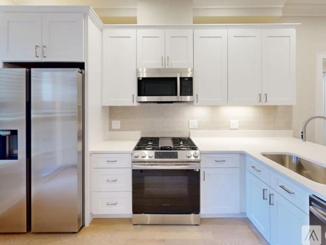 3 BR, 1 BA Apartment 161 Allston St, Unit 3, Boston, MA 02134