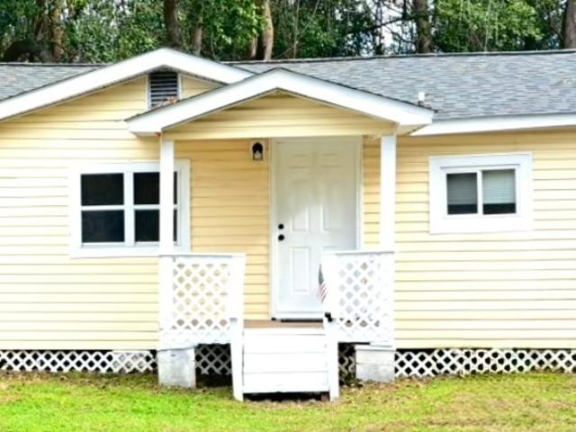 3 BR, 1 BA Apartment 1625 Old Bainbridge Road, Tallahassee, FL 32303
