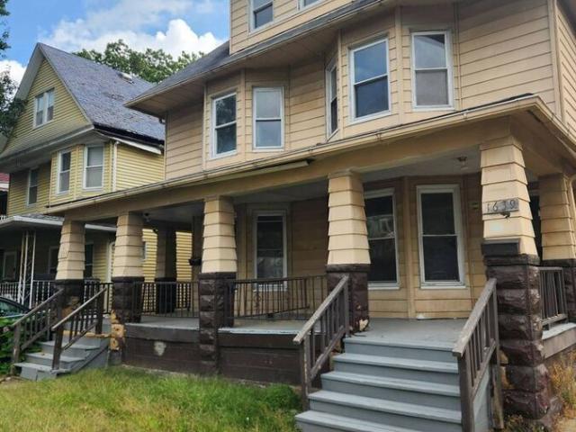 3 BR, 1 BA Apartment 1637 HOLYROOD AVE, CLEVELAND, OH 44106