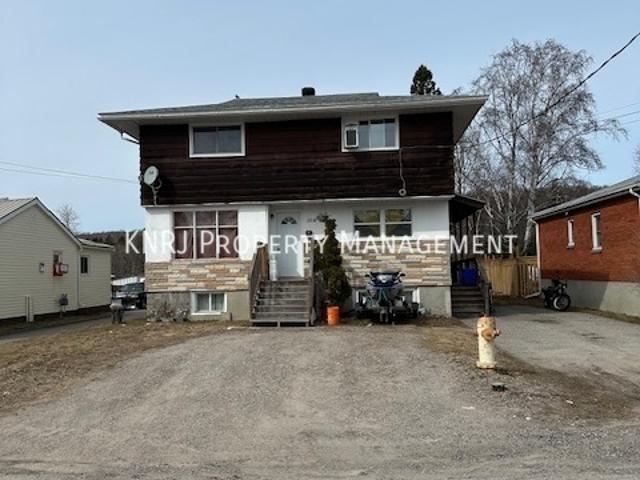 3 BR, 1 BA Apartment 164 Morland, North Bay, ON P1B 7R9